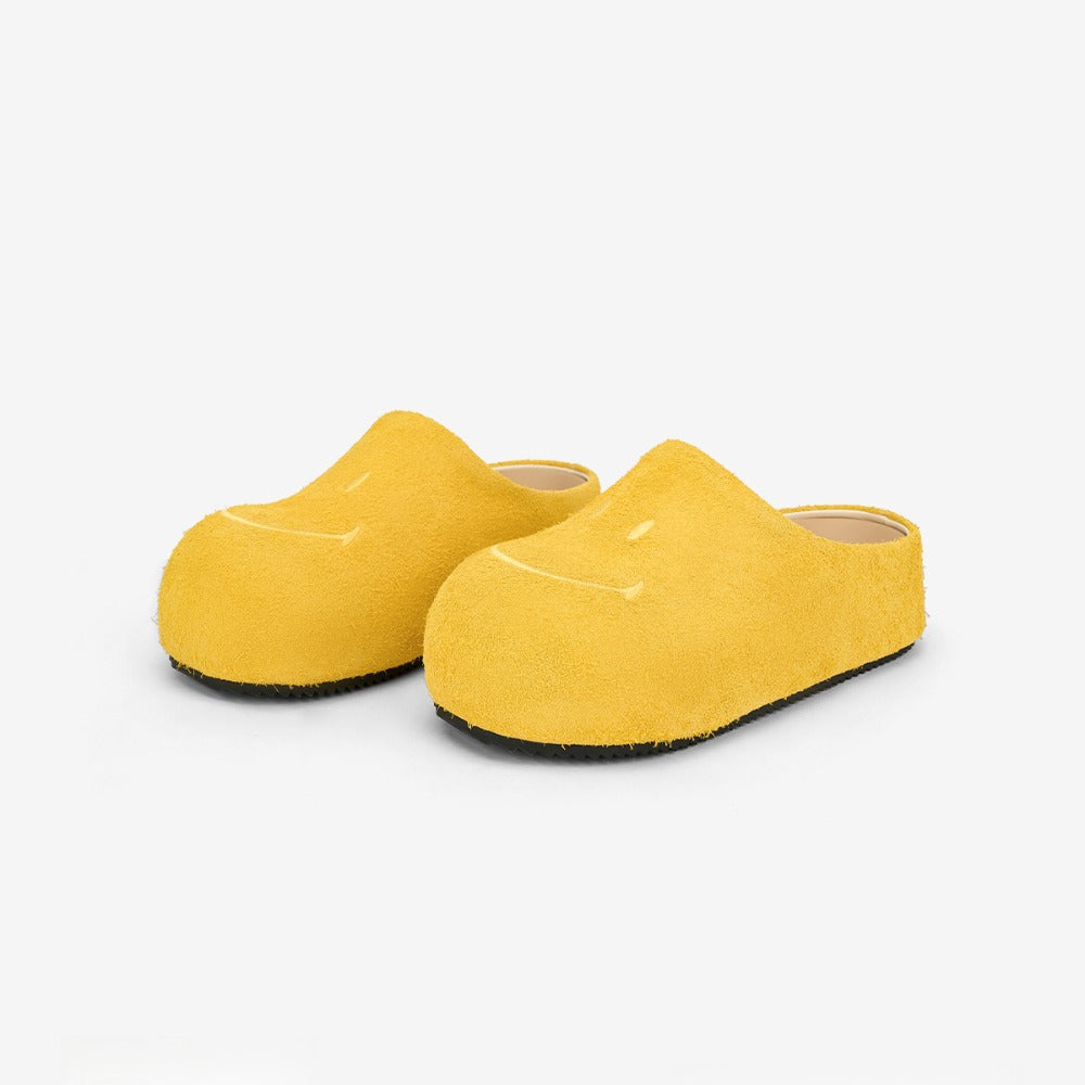 Smiley Clogs – Playful Clogs with Happy Face Design – Hello Slippers