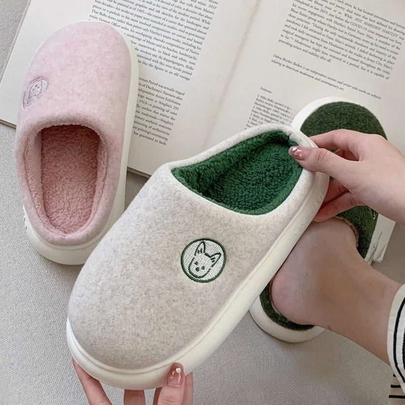 Cozy Closed-Toe Slippers with Dog Patch and Plush Lining – Hello Slippers