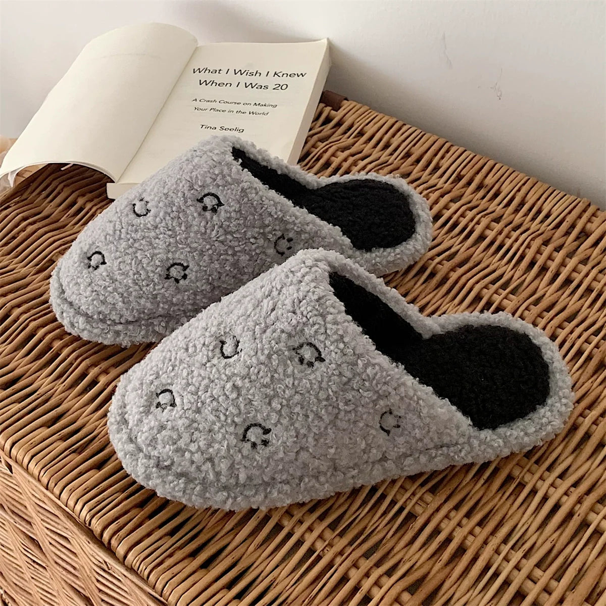 Happy Face Fuzzy Slippers - Warm Winter Indoor Footwear – Hello Slippers